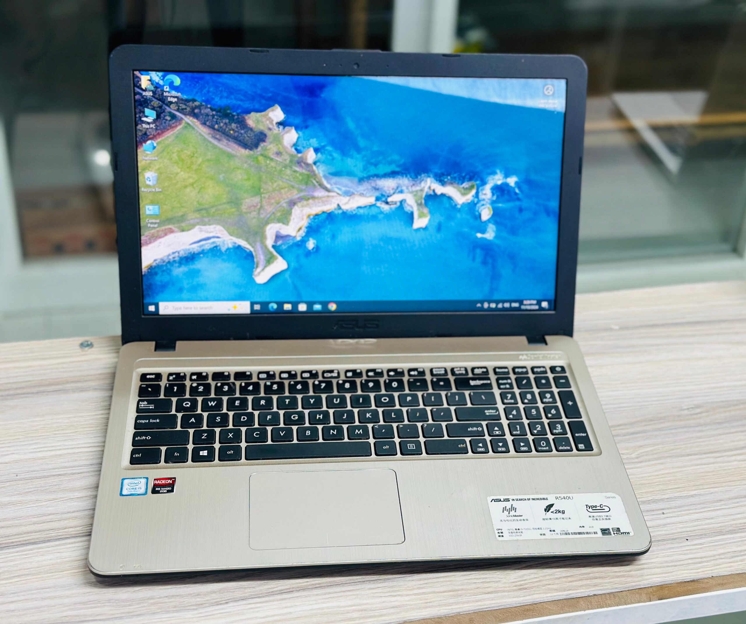 Asus Vivobook 15.6 Core i5-7200U AMD VGA - onestore